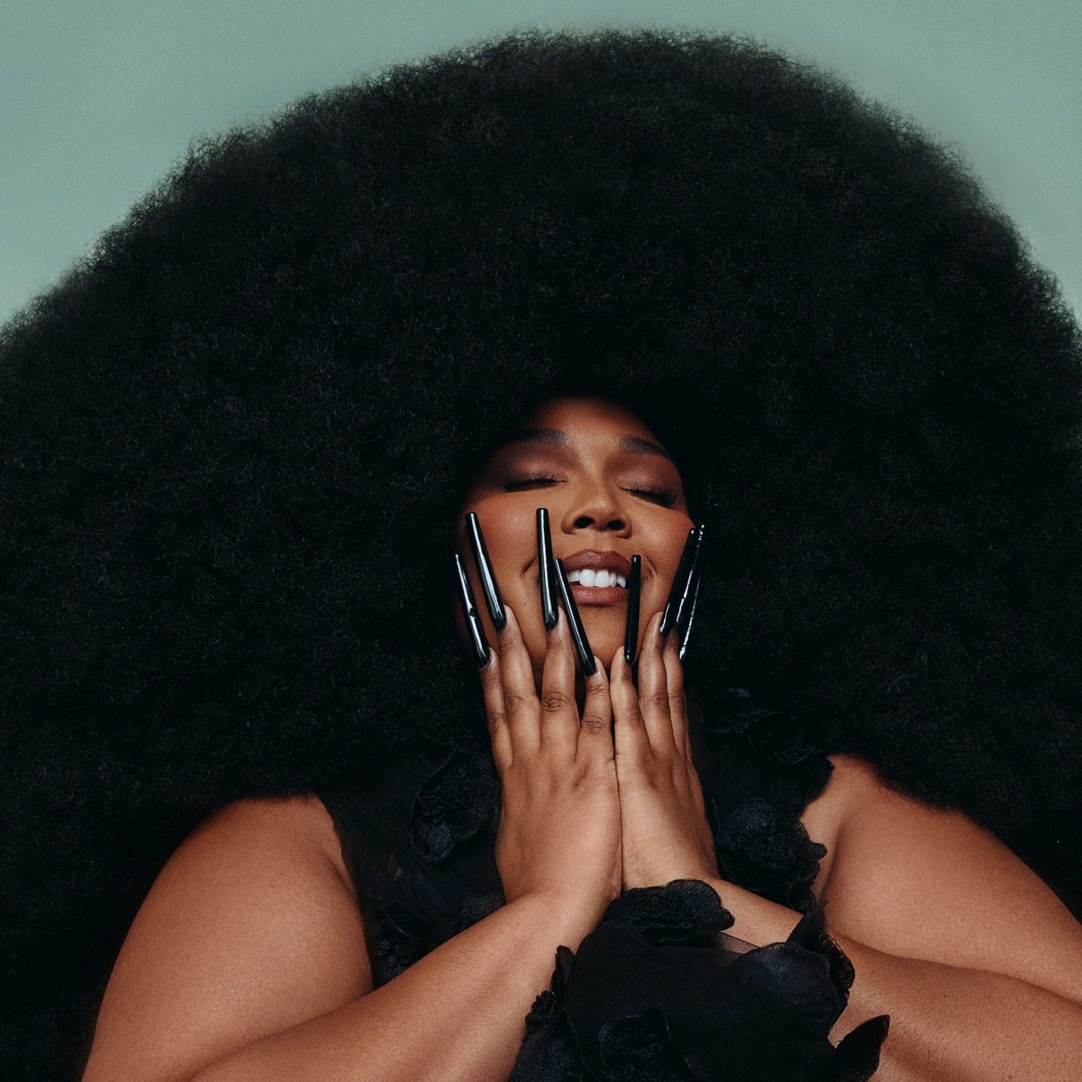 “About Damn Time": Lizzo é #1 na Billboard Hot 100